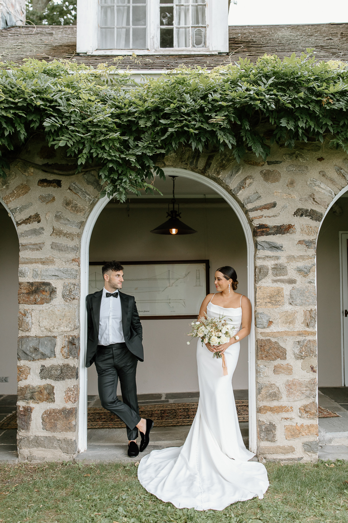 This Glynwood Wedding Inspiration Shoot Centered Around Sustainability ...
