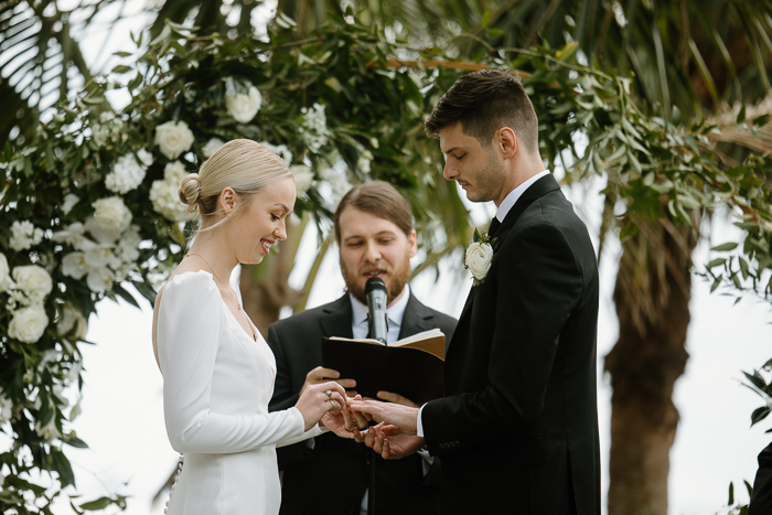 How to Find and Choose A Wedding Officiant | Junebug Weddings