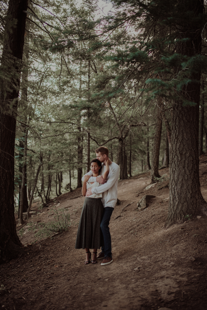 Beautifully Natural Engagement Photos in Payson, Arizona | Junebug Weddings