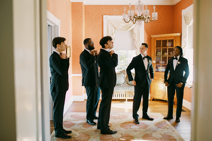 A Spring Palette and the Venue's Vintage Wallpaper Inspired This Birkby ...
