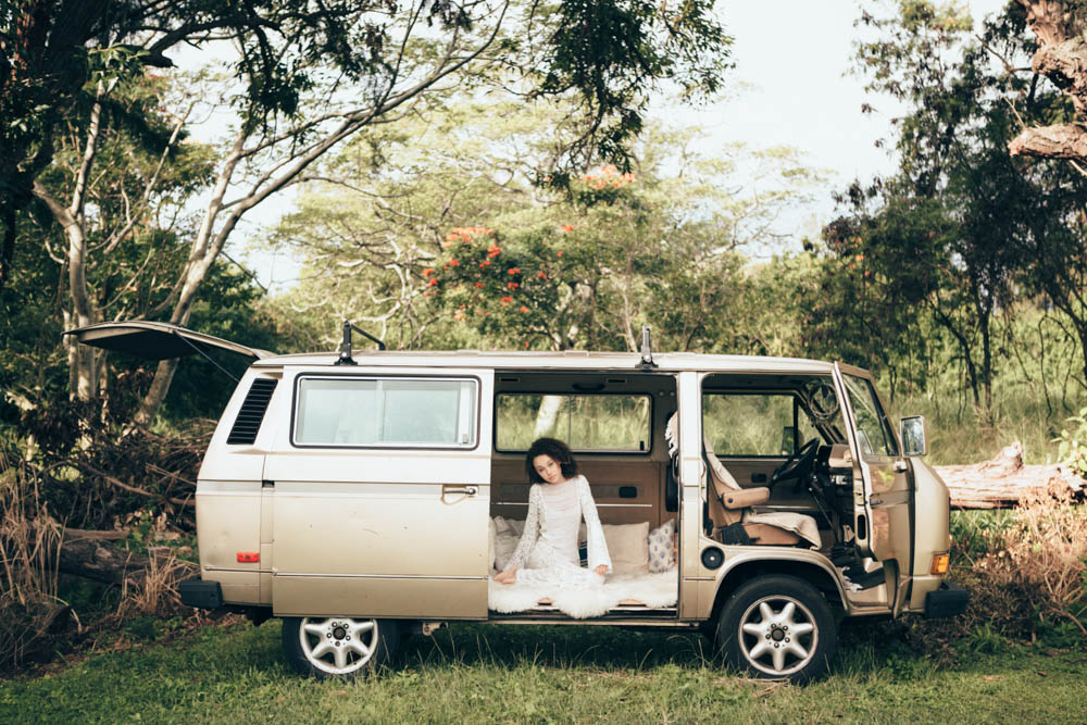 Bohemian Bridal Style Featuring Joelle Perry | Junebug Weddings