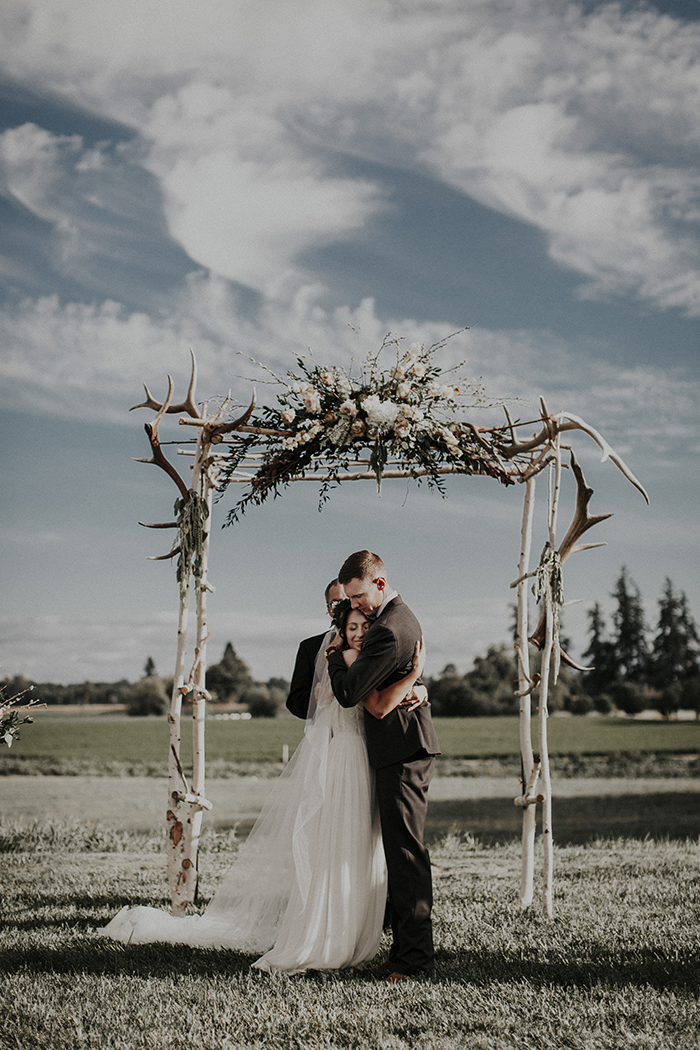 Floral Ceremony Arches for Every Wedding Style | Junebug Weddings