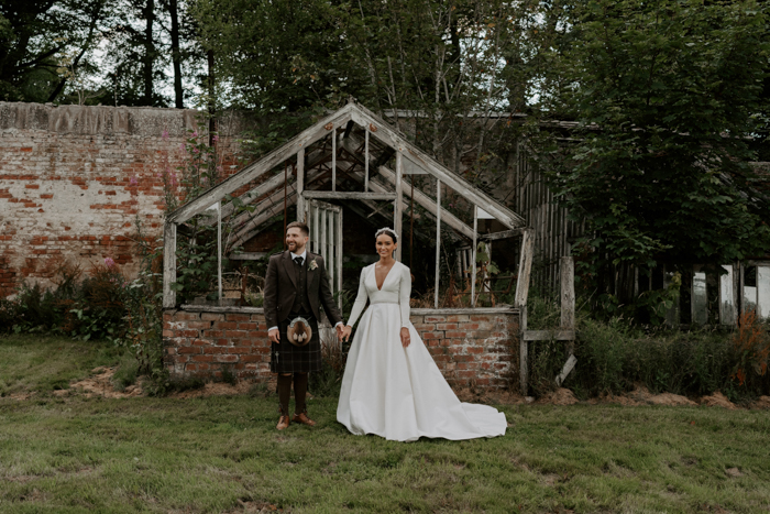 Elegant And Romantic Fasque Castle Wedding | Junebug Weddings