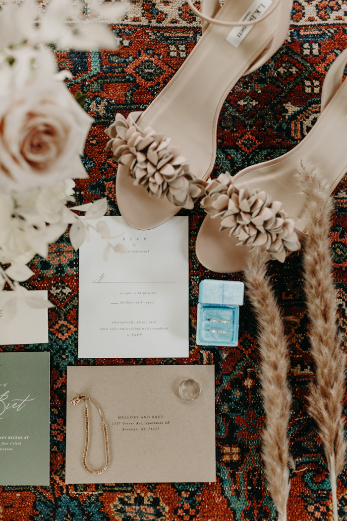 Rustic Minimalist Oklahoma City Wedding at Stone Barn at Blueberry Hill ...