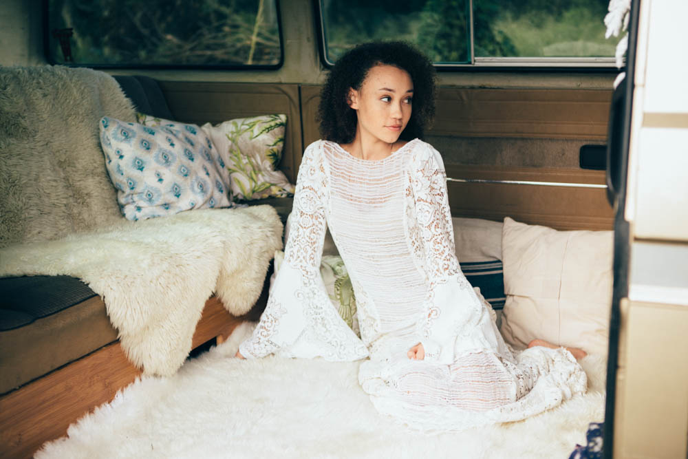 Bohemian Bridal Style Featuring Joelle Perry | Junebug Weddings