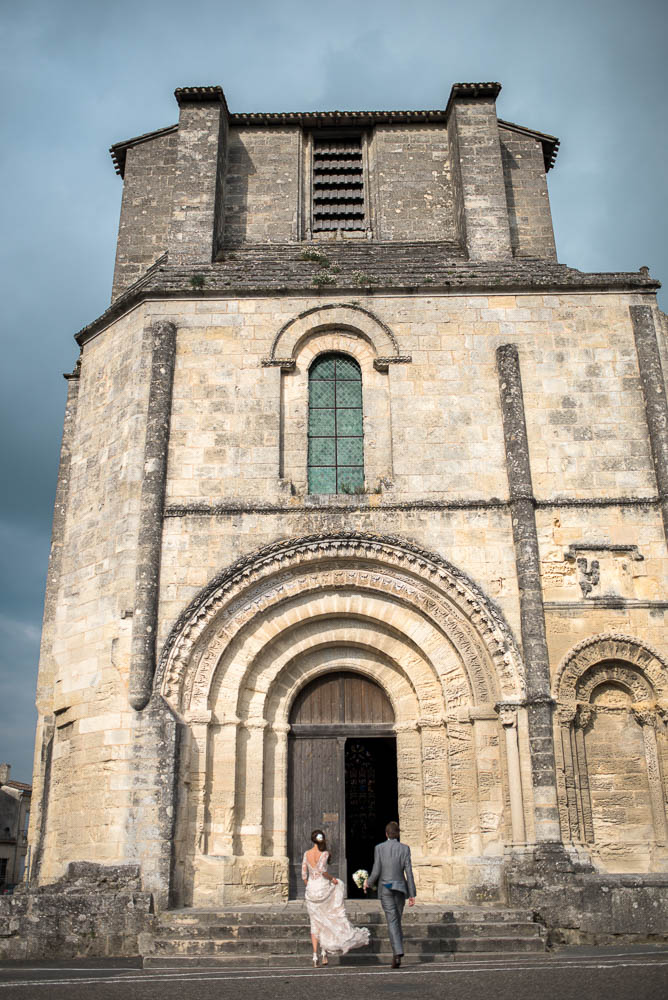 Intimate French Wedding at Château Le Clos Castaing | Junebug Weddings