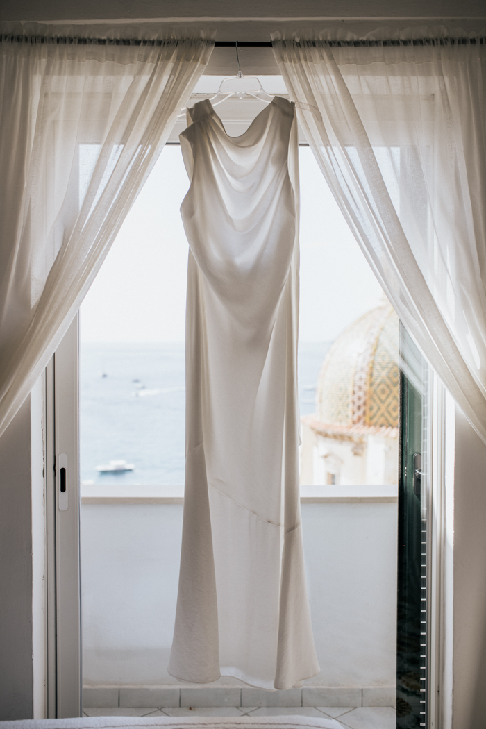 Classic Villa Petite Syrene Elopement Complete With a Cake Decorating ...