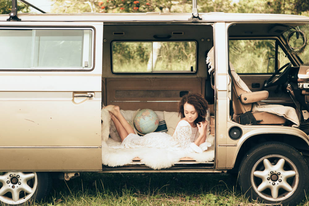 Bohemian Bridal Style Featuring Joelle Perry | Junebug Weddings