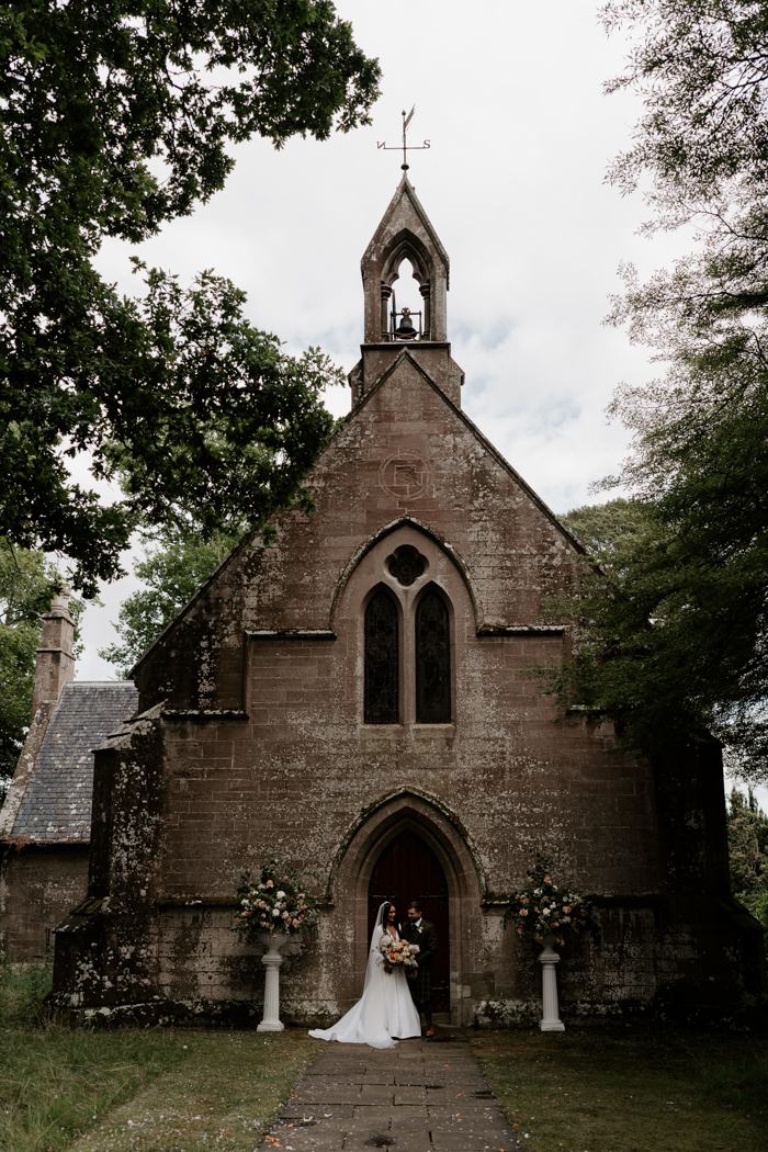 Elegant And Romantic Fasque Castle Wedding | Junebug Weddings