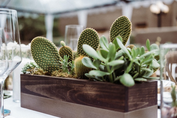 Intimate and Heartfelt La Posada de Santa Fe Wedding | Junebug Weddings