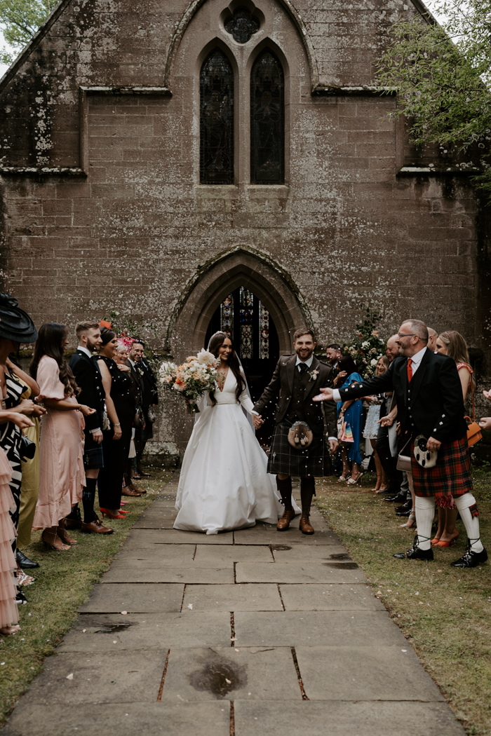 Elegant And Romantic Fasque Castle Wedding | Junebug Weddings