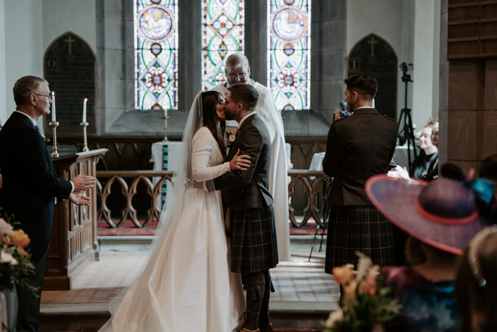 Elegant And Romantic Fasque Castle Wedding | Junebug Weddings