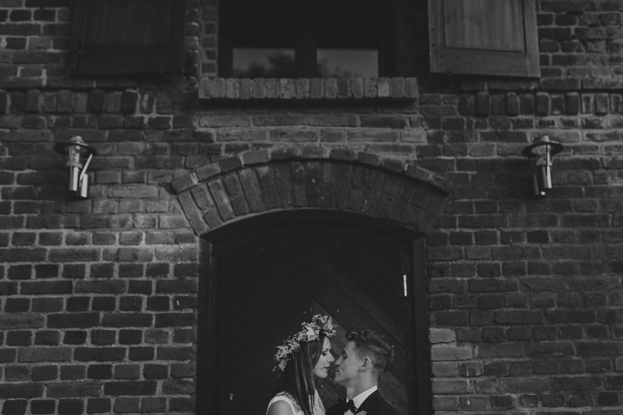 Whimsical Polish Engagement Session | Junebug Weddings